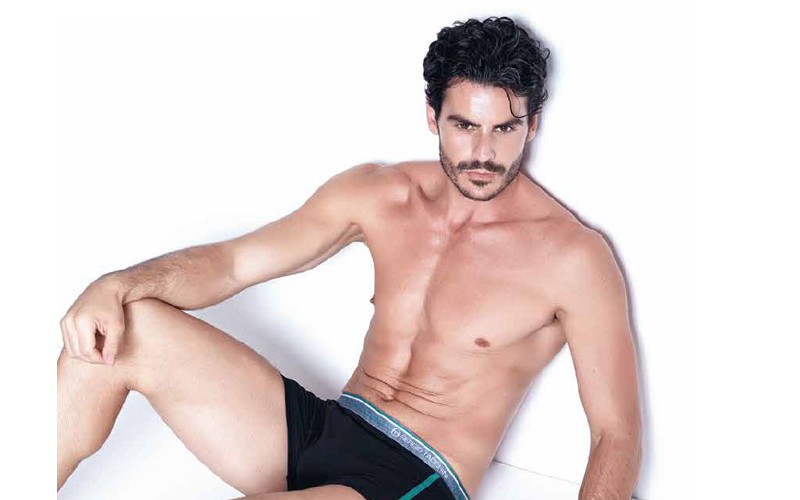 Цели дамски бански – Модерни модели | Belyoto.bg